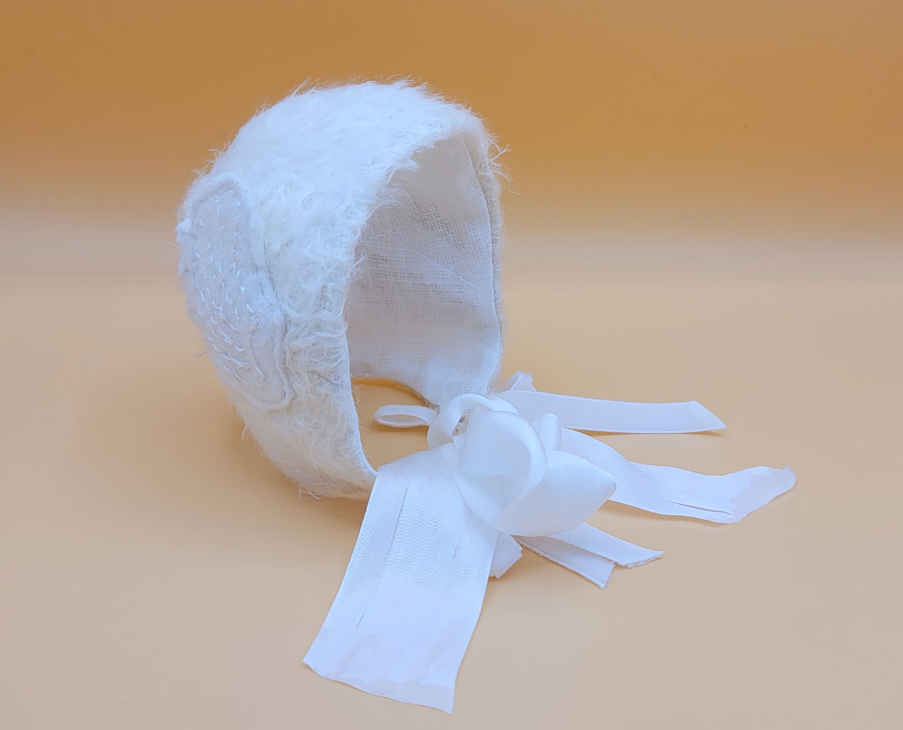 Mohair Swan Helmet for Neo Blythe | Motor City Dolly