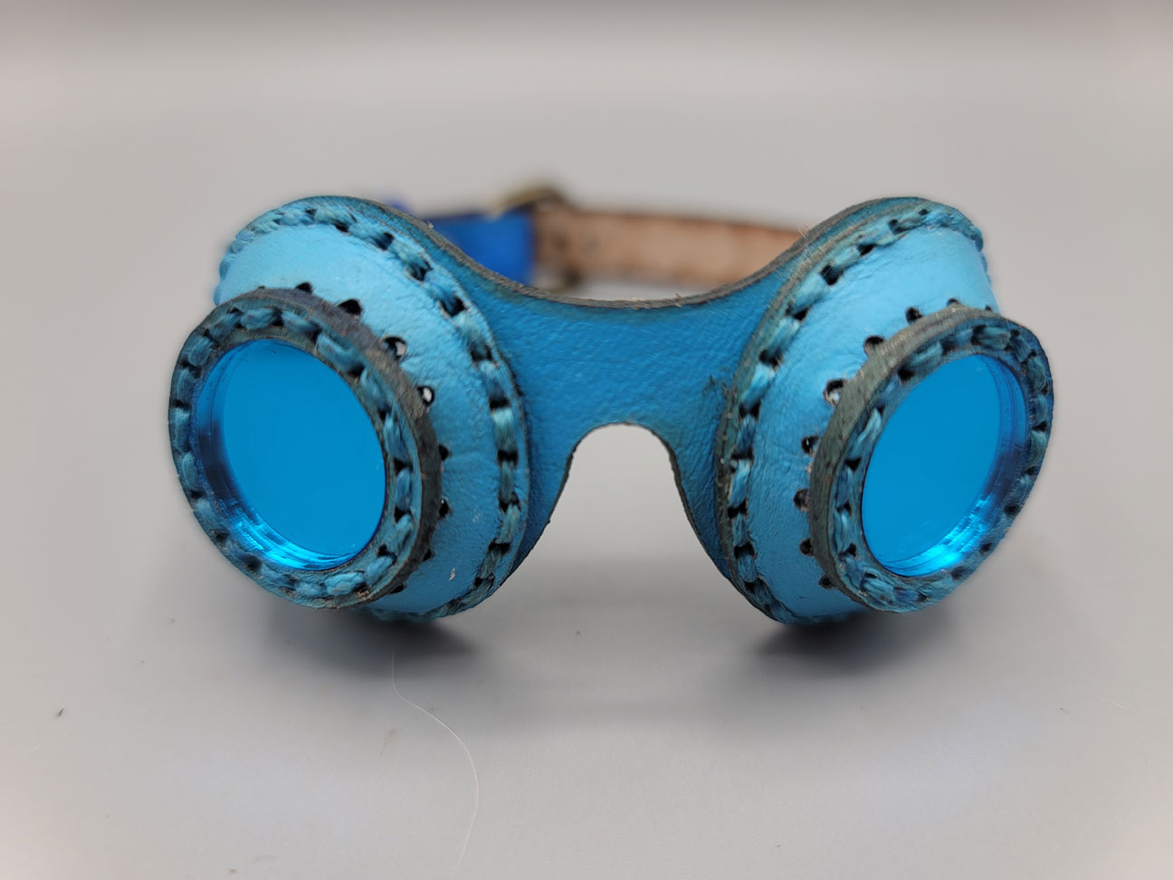 Hot Pink Leather Goggles for Blythe Dolls | Motor City Dolly